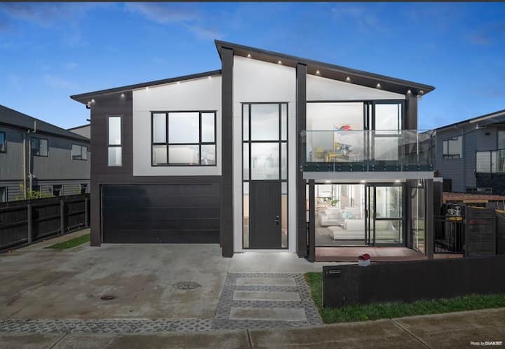 Maison Neuve Dans Un Quartier Calme - Auckland