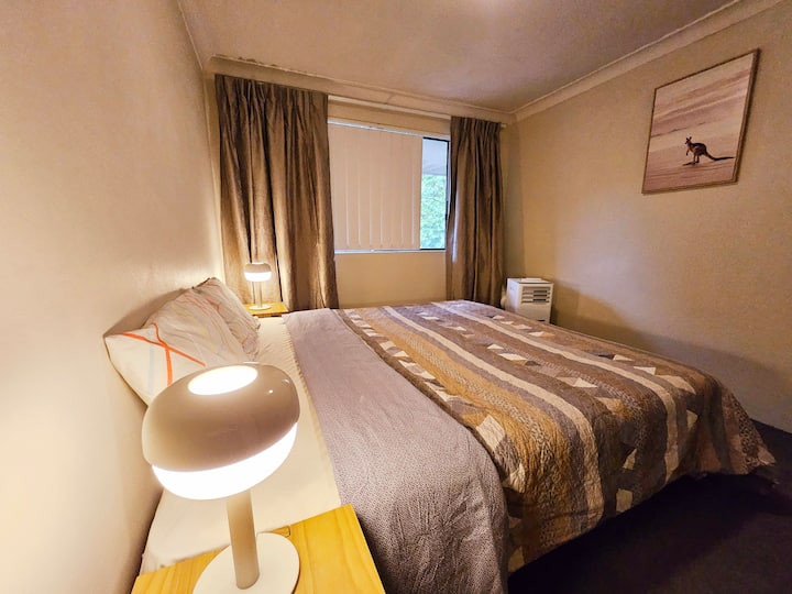 Top Level 1 Bedroom Apartment - North Sydney
