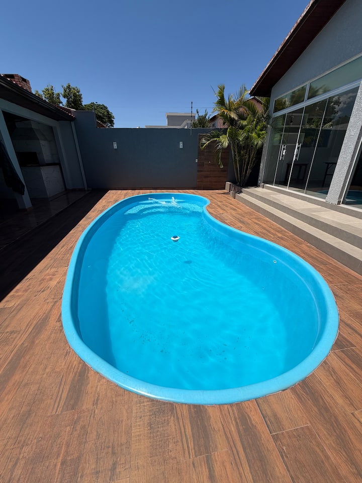 Casa Nova 300m Com Piscina, 5 Ar, Sinuca E Tênis - Puerto Iguazú