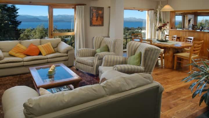 Casa  Grande Con  5 Habitaciones , Vista Al Lago!! - Chili