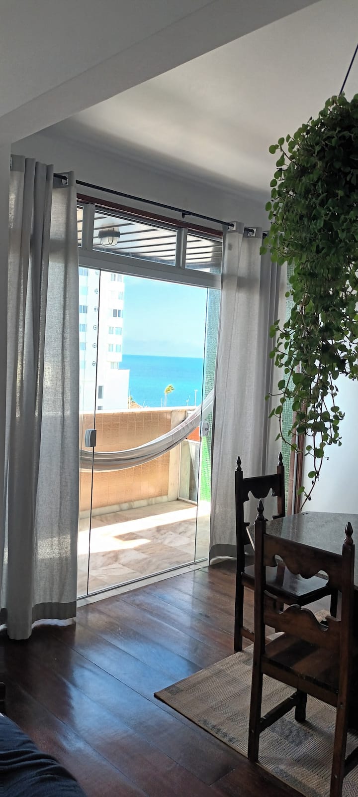 Apê Farol,4 Quartos Vista Praia Da Barra C/varanda - Salvador