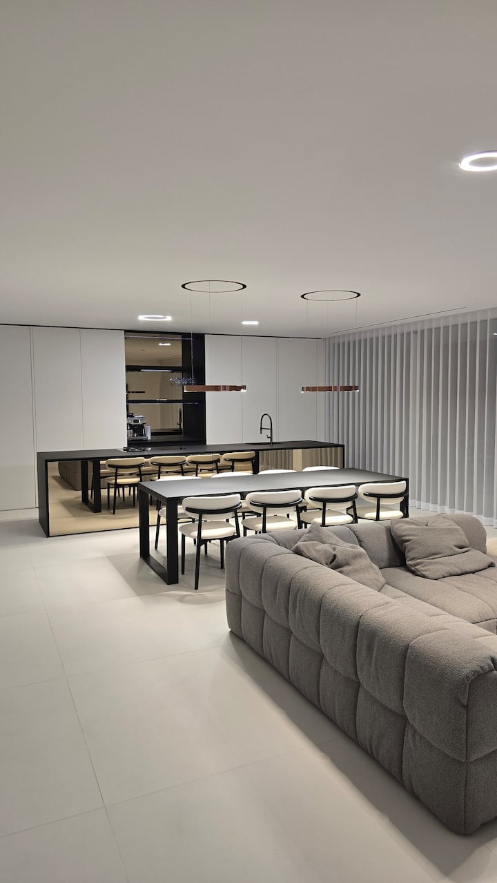 Luksuzna Vila Za 8-10 Oseb. - Tisno