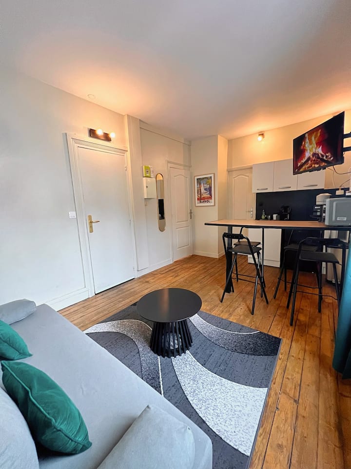 Nid Douillet Proche Paris - Gennevilliers