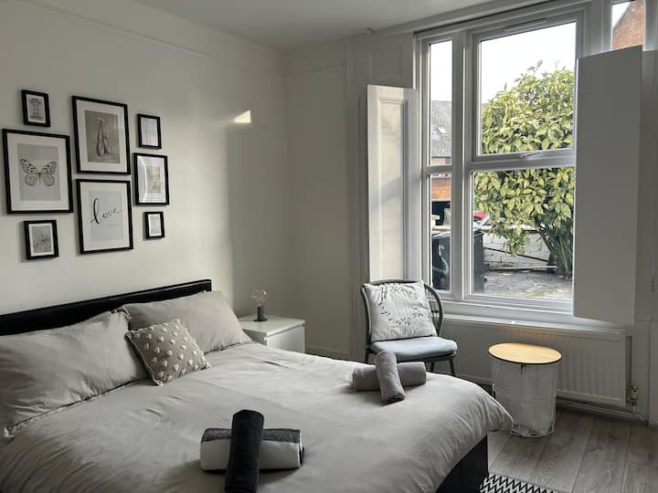 Great London 2 Bedroom Close Kingscross/back Yard - London