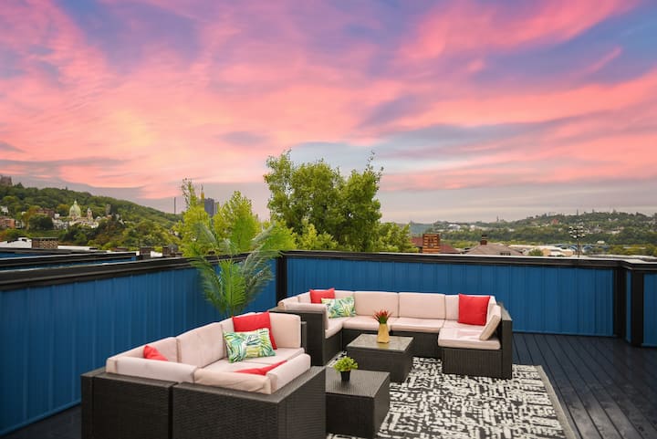 Expansive Rooftop Deck/grill| Near Bars|city Views - Forest Hills, PA