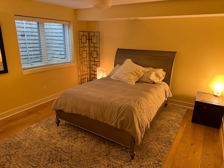 Shared Space In East Lawrence! - Lawrence, KS