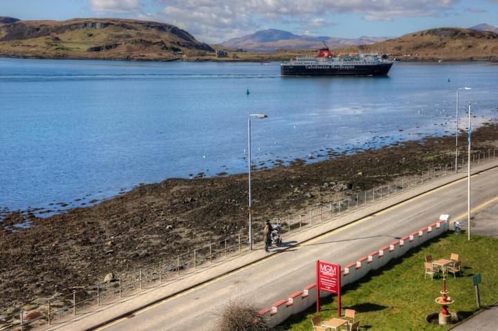 4 Modern Rooms With Outdoor Space | Oban Getaway - Oban