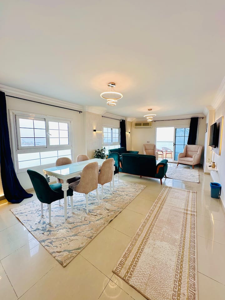 Cozy Home 16 R - Alexandria