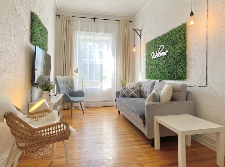 Beautiful Apt Only 1 Stop To Manhattan - Hoboken, NJ