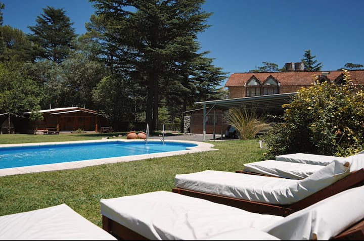 Cabañas Alvear P/4 - La Falda