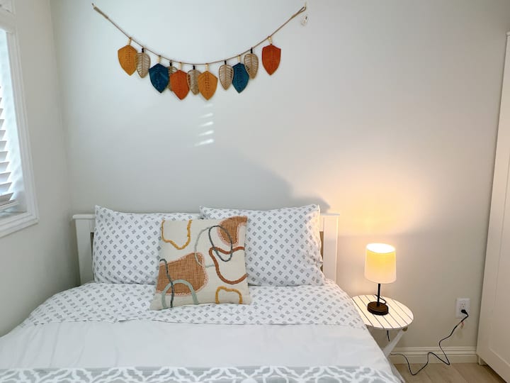 Clean Cozy 2b1b Guesthouse - La Puente, CA