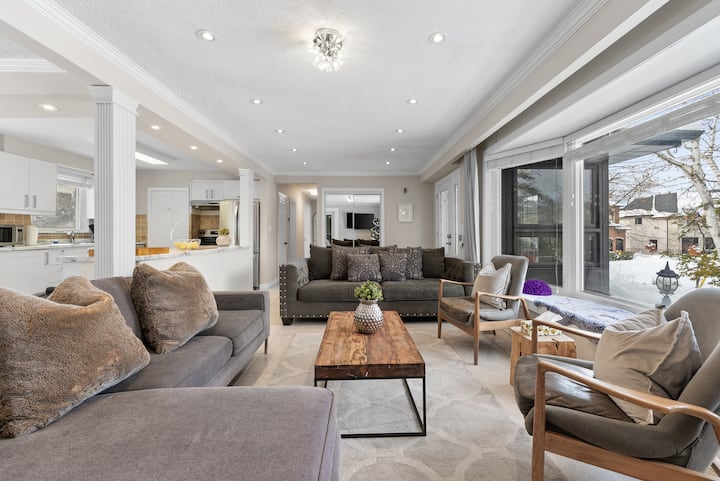 5br Resort Vibes| Hot Tub + Dry Sauna + Chill Zone - Toronto