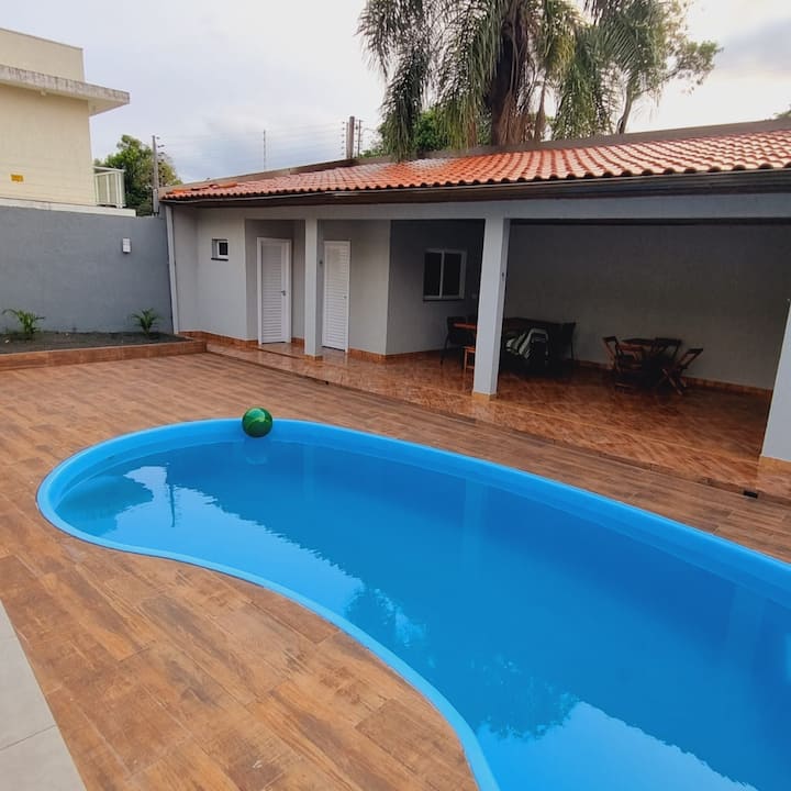 Casa Linda Com Piscina 300m2 - Foz do Iguaçu