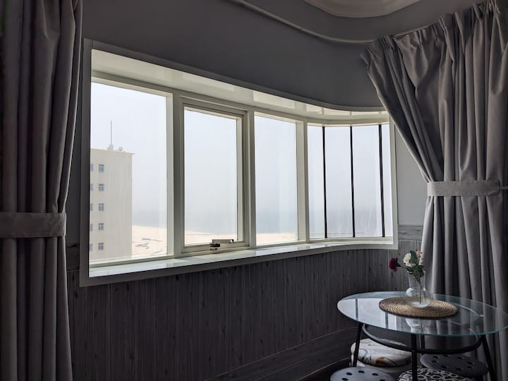 Majestic Studio On Ajman Corniche (Angle Seaview) - Sharjah