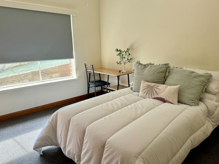 Wake Up In Salamanca Room In Battery Point - Hobart