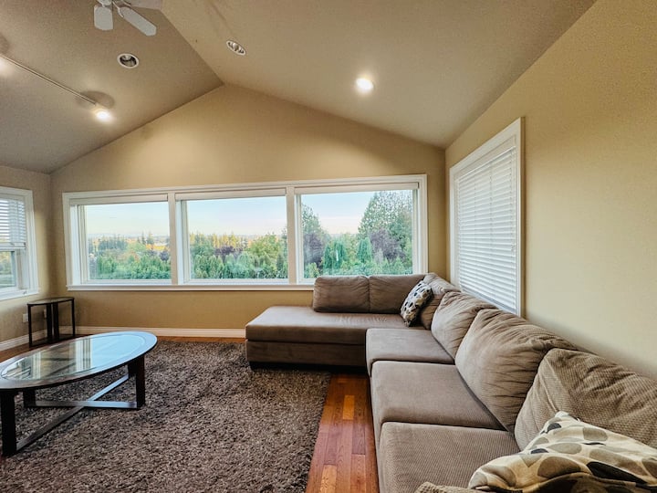 Meadow Retreat W/king Bed - Langley