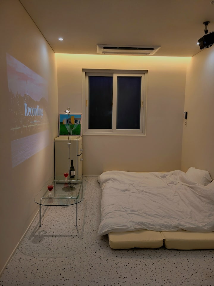 [오픈특가]Eastmoon동문스테이202#넷플릭스#공항10분#동문야시장5분 - Jeju-si