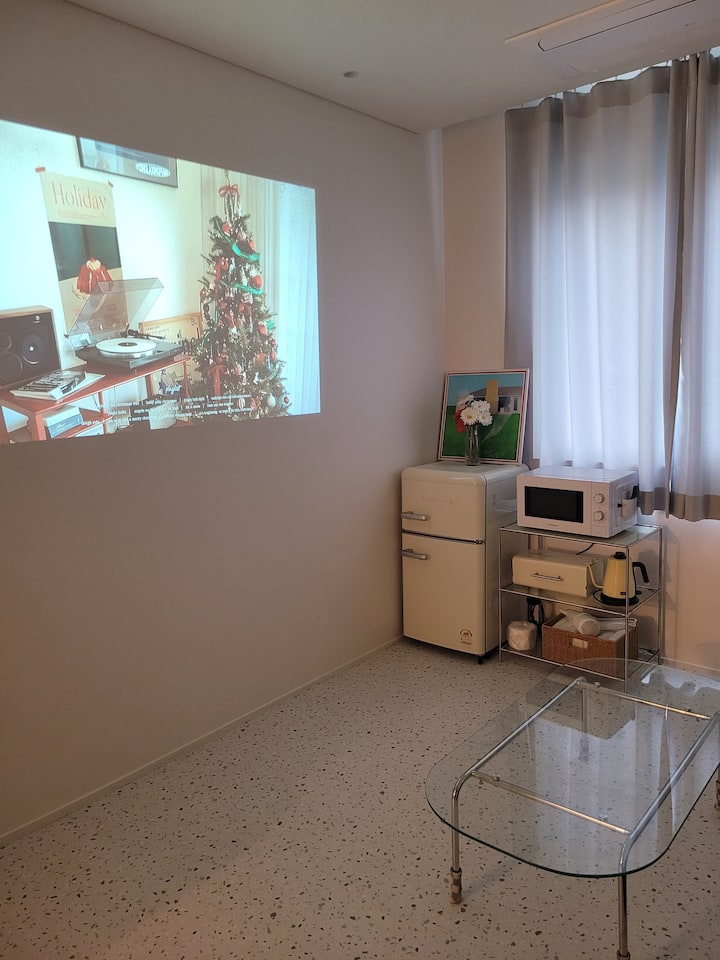 [오픈특가]동문스테이202호#넷플릭스#공항10분#동문야시장5분#아베베베이커리#우진해장국 - Jeju