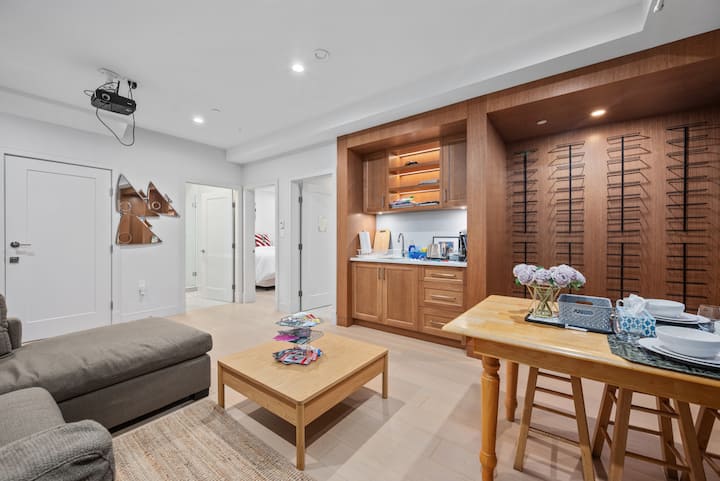 Airella's Dream House 3 - Vancouver