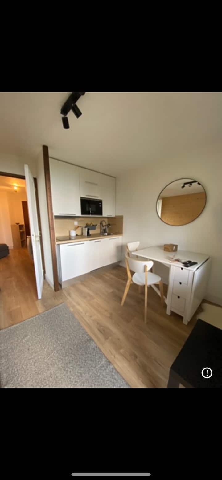 Studio 22 M2
Les Orres 1650
3 Personnes - Les Orres