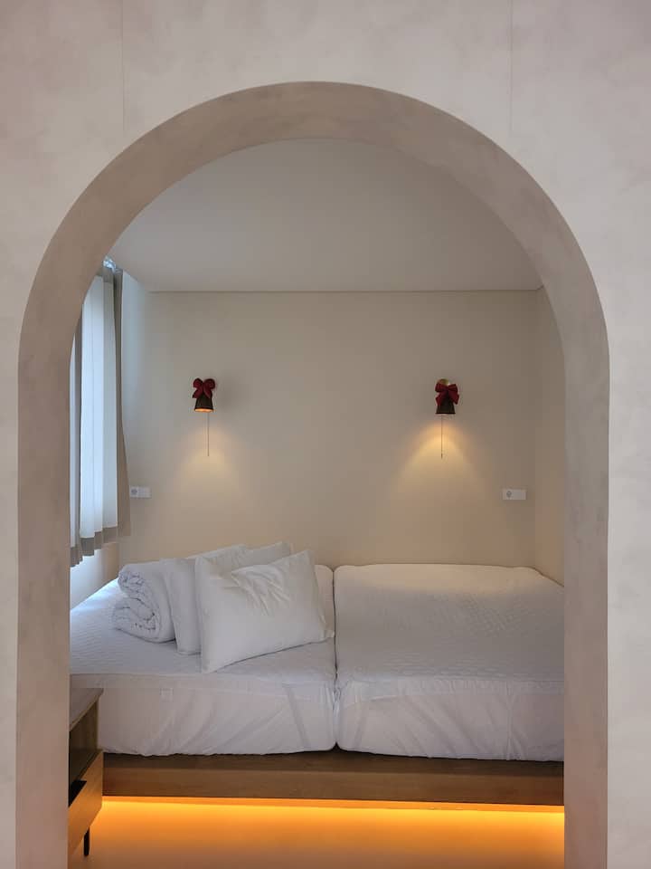 [오픈특가]동문스테이201호#넷플릭스#공항10분#동문야시장5분#아베베베이커리#우진해장국 - Jeju-si