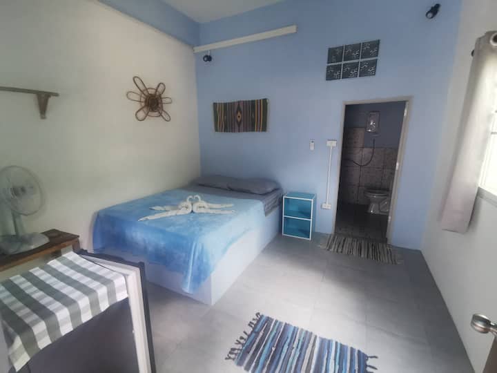 3 Trees Guest House. The (New) Old Pool Room. - Thailand