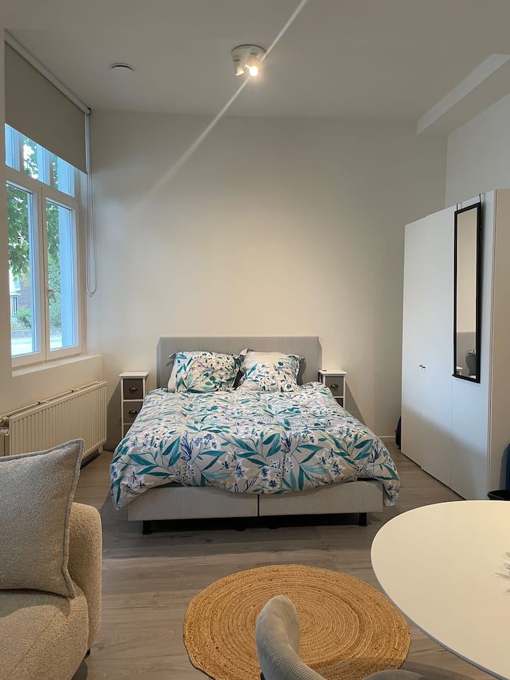 Spacious And Modern Studio - Maastricht