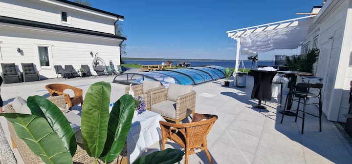 Unikt Hus Vattenläge Pool &Bastu - Umeå