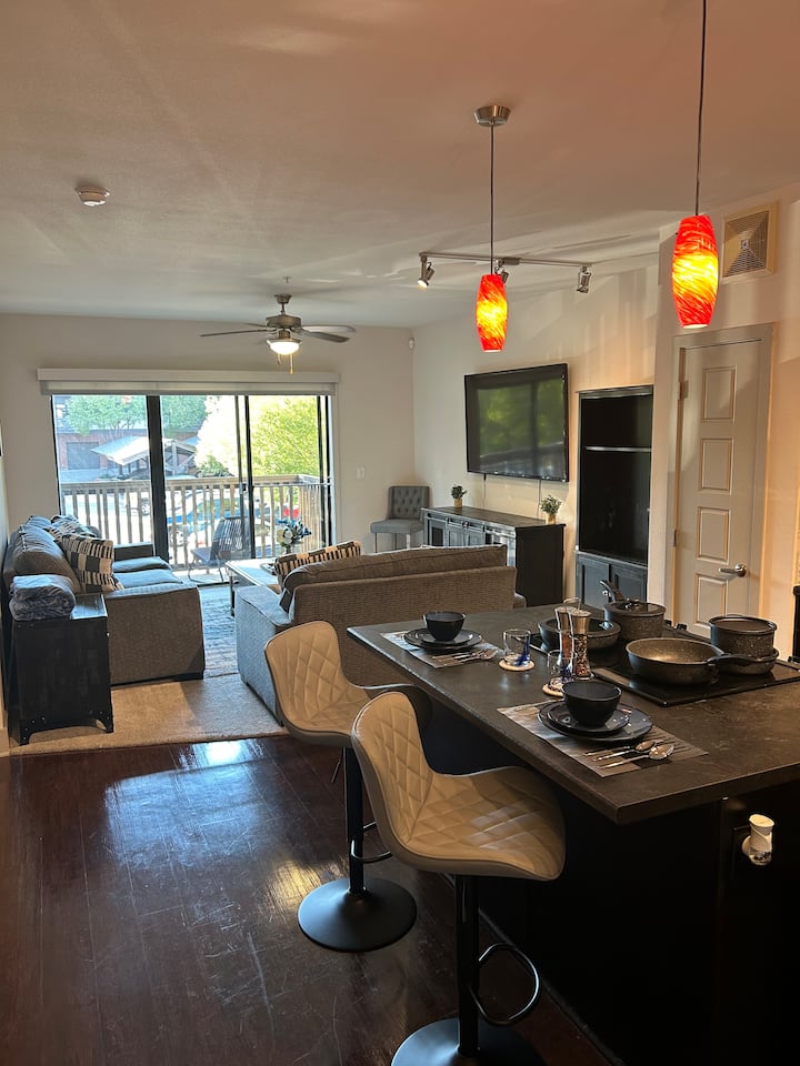 Feel At Home W/king Bed Near Downtown! - Dallas, TX