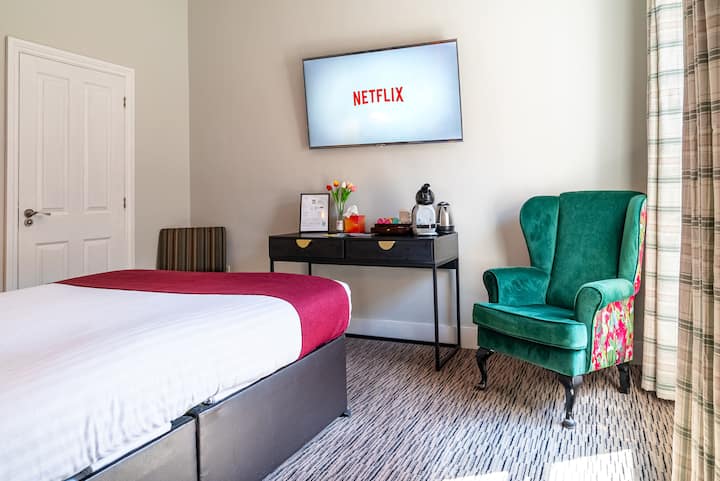 Double Standard Room With Private Bathroom - Harwich