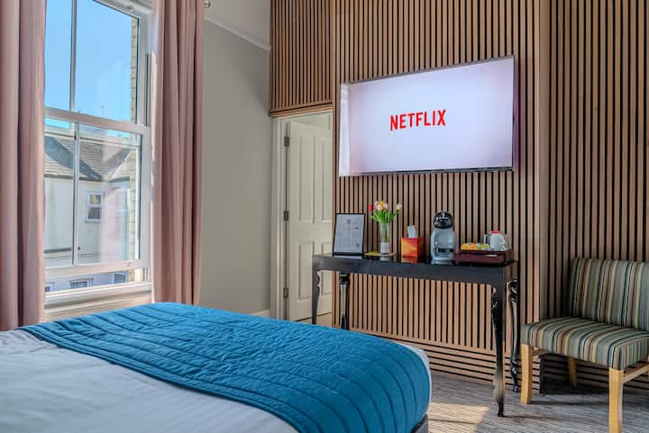 Double Standard Room With Private Bathroom - Harwich