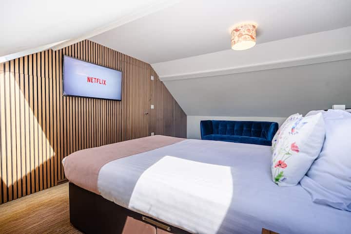 Entire Cottage, Double Bed And Twin Bed - Felixstowe