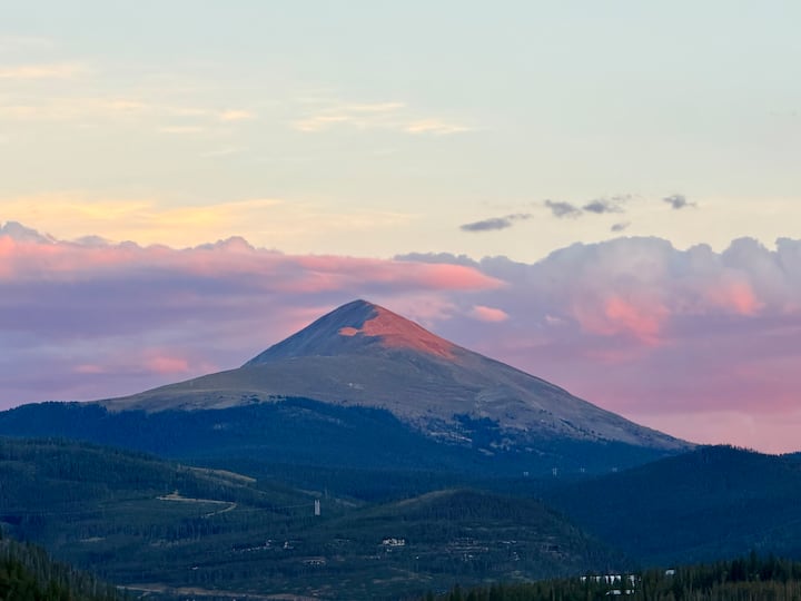 Ski In/out, Relax, & Hot Tubs! | Shops-café-dine! - Breckenridge