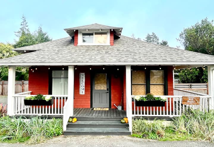 Seaview Beach Bungalow - Cape Disappointment State Park, Ilwaco