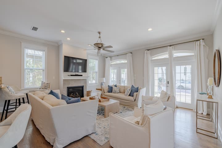 *Luxury Home, Sleeps 15, Resort Pool* - Rosemary Beach, FL