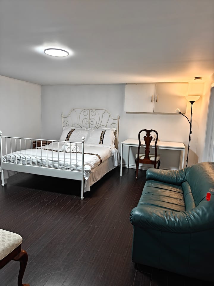 Lina's Place2 - St. Catharines