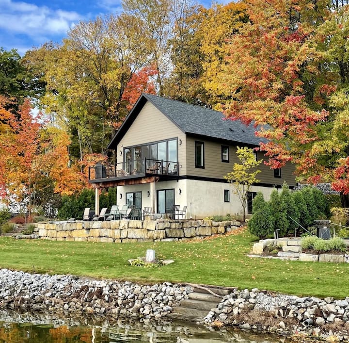 Premier Saratoga Lakefront Home - Saratoga Springs, NY
