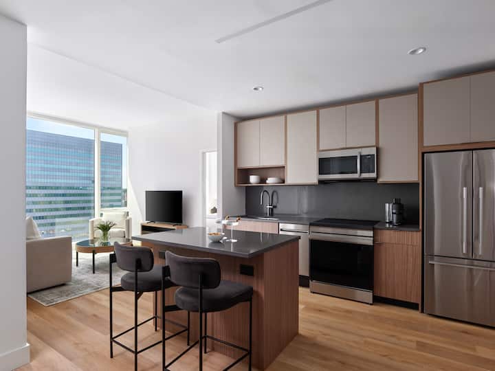 Spacious 1 Bed | Luxe Indoor Pool - White Plains, NY