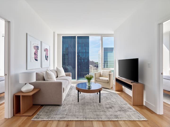 Luxe 2 Bed | Resort Terrace & Pool - White Plains, NY