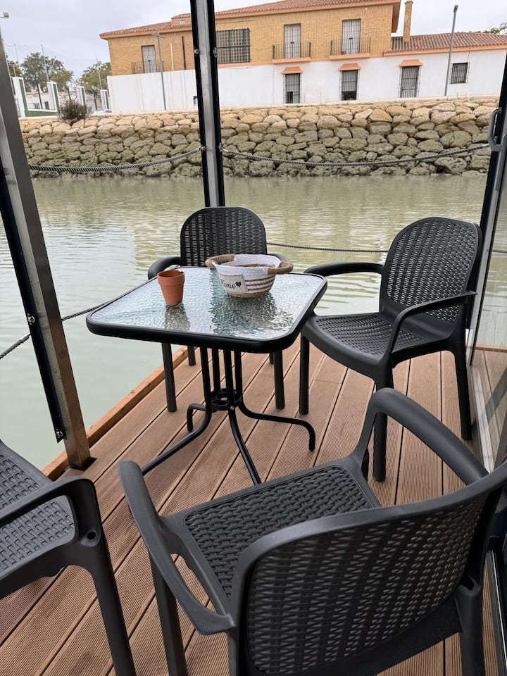 Azvalia Luxury Houseboat Experience - El Puerto de Santa María
