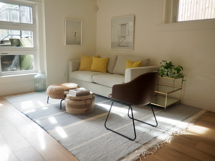 Stylish Guest Suite In Fraserhood - Vancouver