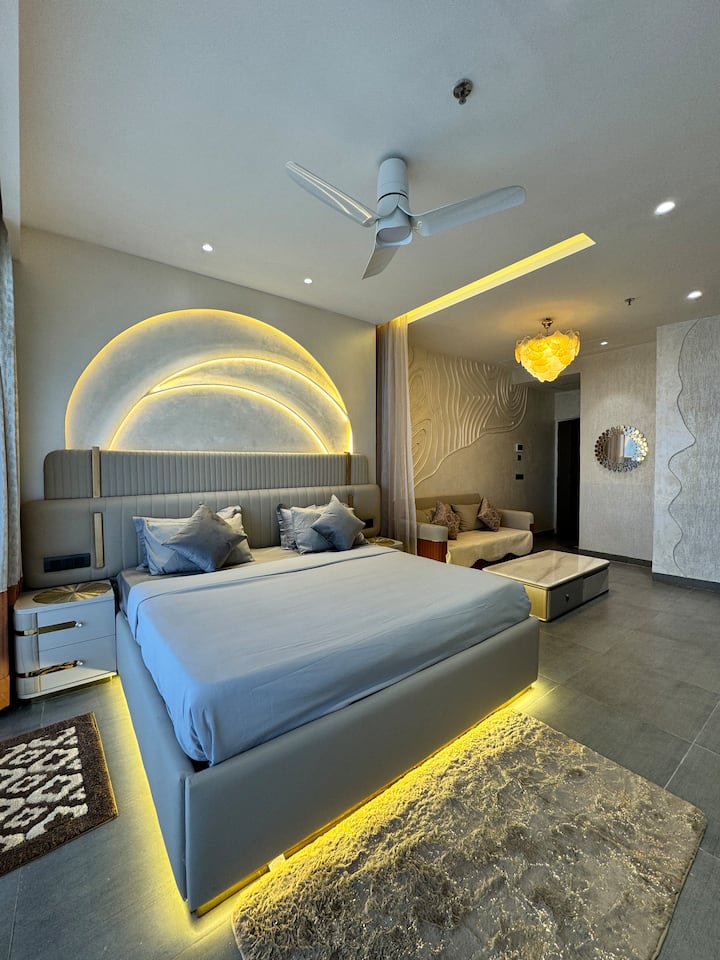 Panorama Paradise Suite 39th Floor - Noida