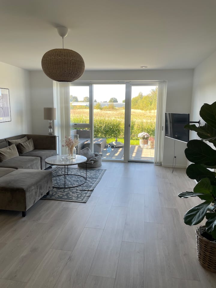 Dejlig, Lyst & Moderne Rækkehus - Odense