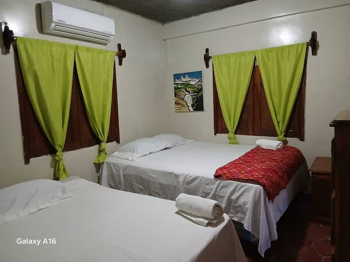 Trujillo Apartment My Home.   Casa Miramar - Trujillo, Honduras