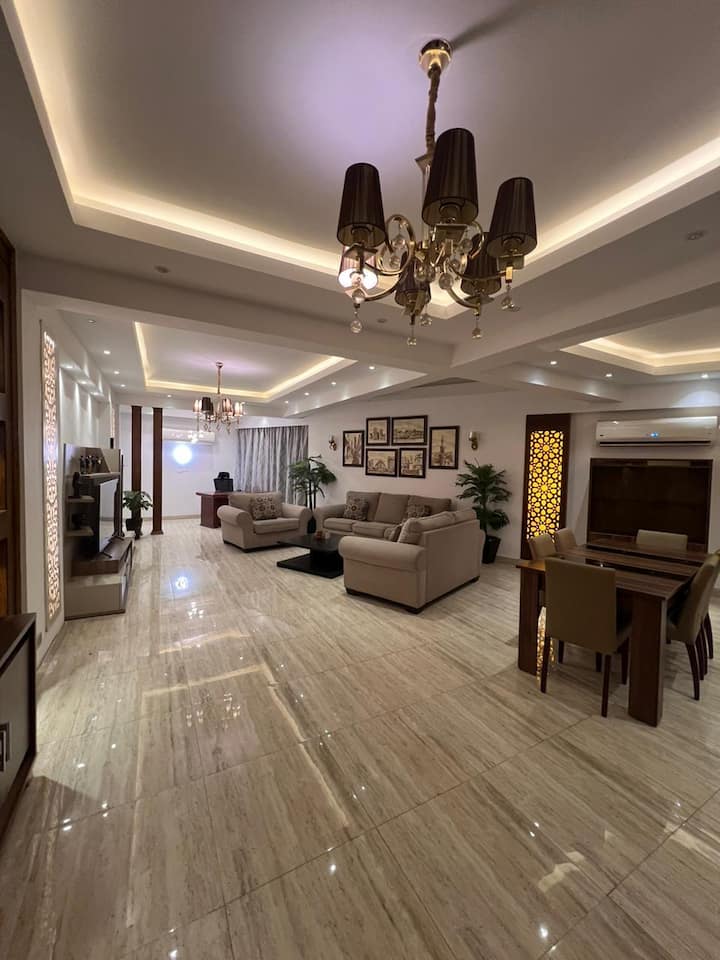 Luxurious Apartment In Zamalek - Cairo