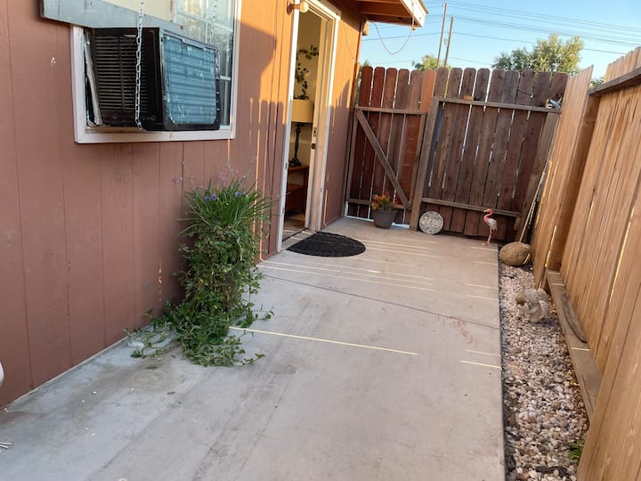 Private Back House - Bakersfield, CA