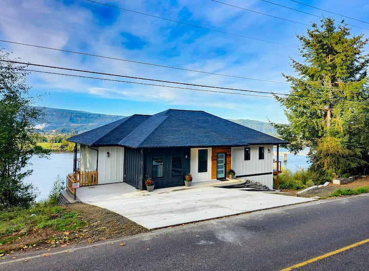 Eagles Landing- Luxury Multi-family Scenic Retreat - Flathead Lake, Cathlamet