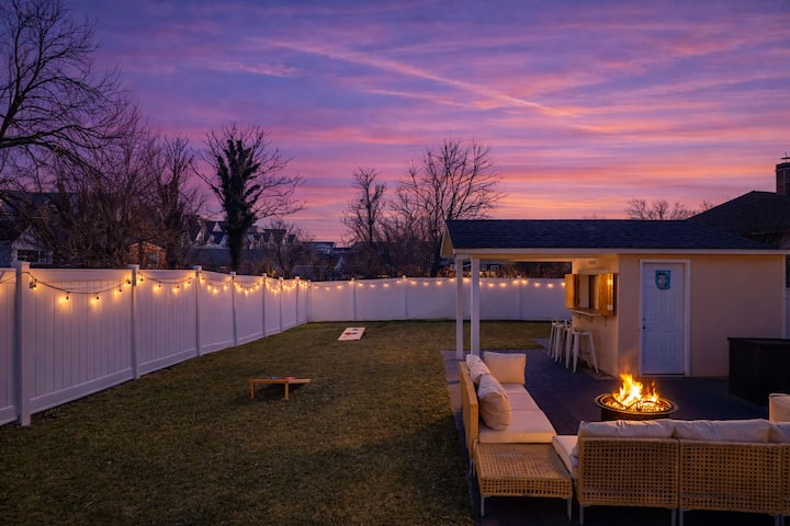 3br Beach Home | Steps 2 Beach | Private Bar Patio - Red Bank, NJ