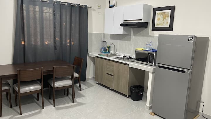 Depa Neem: A 5 Min Del Malecón (2 Camas) - La Paz