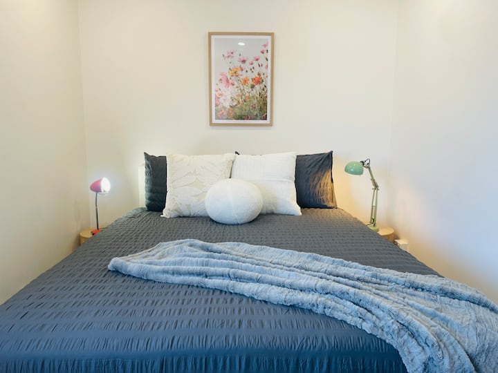 Light And Stylish 1x1 Exec Appt - Perth